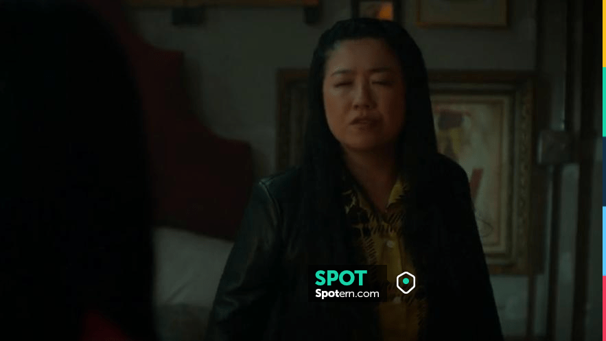 Uniqlo Over­sized Short Sleeve Shirt worn by Alice Kwan (Sherry Cola ...