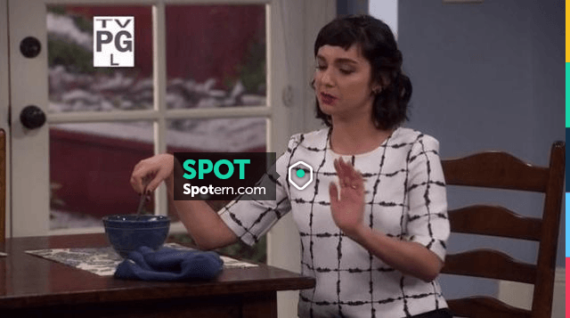 Blusa blanca a cuadros de Mandy Baxter en Last Man Standing | Spotern