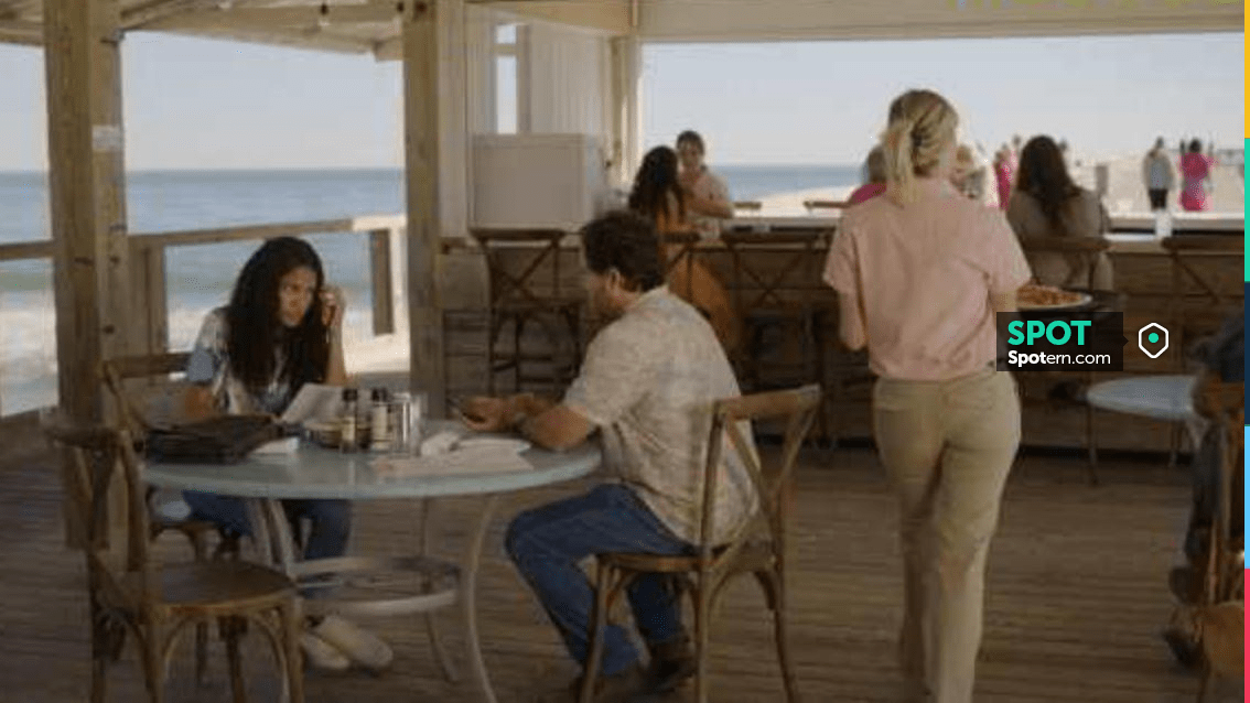 Oceanic Restaurant in Crystal Pier in Wrightsville Beach visited by Iris (Lex Scott Davis) and ...