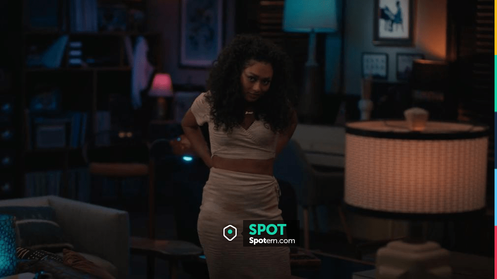 Nia Cut out Falda de punto usada por Jackie (Jazlyn Martin) como se ve ...