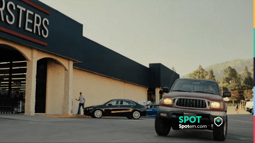 2001 Toyota Tacoma pick-up driven by Danny Cho (Steven Yeun) in BEEF TV ...