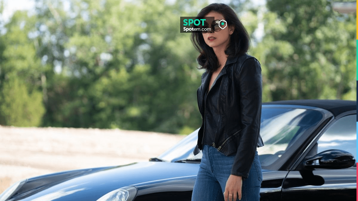 Sunglasses worn by Lorena Nascimento (Morena Baccarin) in Last Looks ...