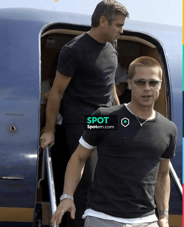 The black T-shirt worn by Brad Pitt when he arrived in Monaco for the ...