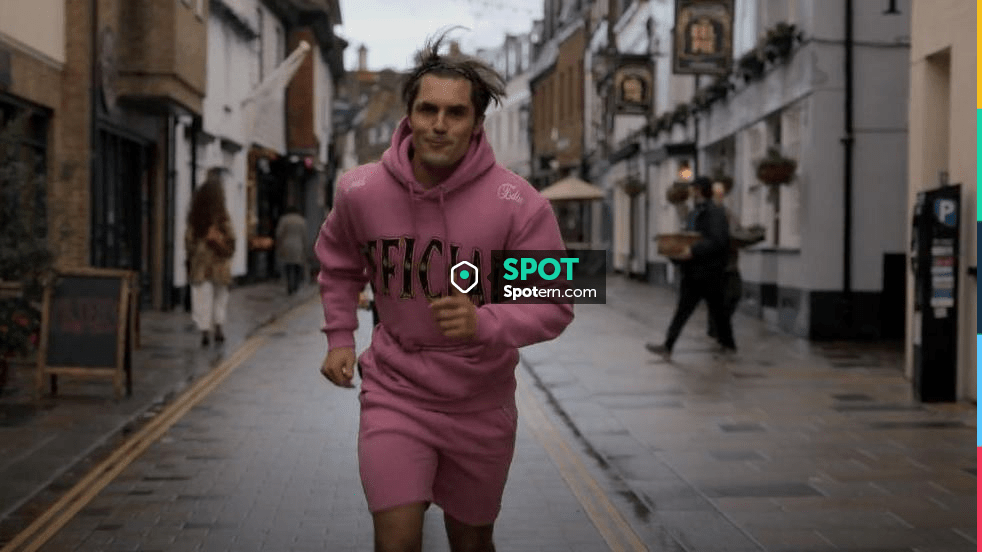 Boohoo Man Over­sized Of­fi­cial Skull Short Tracksuit worn by Jamie ...