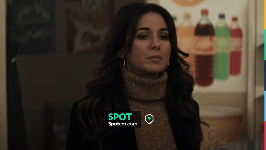 A.L.C. Na­dia Sweater worn by Lana Lang Cushing (Emmanuelle Chriqui) as ...
