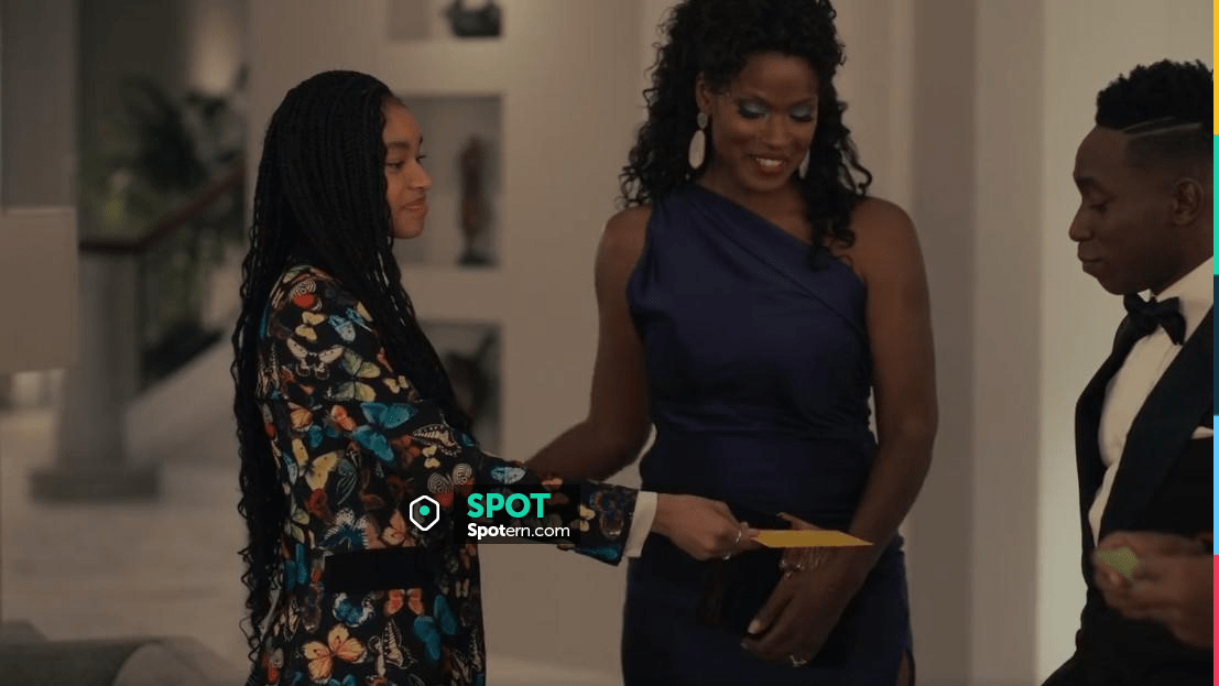 Alice + Olivia Macey Butterfly Printed Blazer worn by Ashley Banks ...