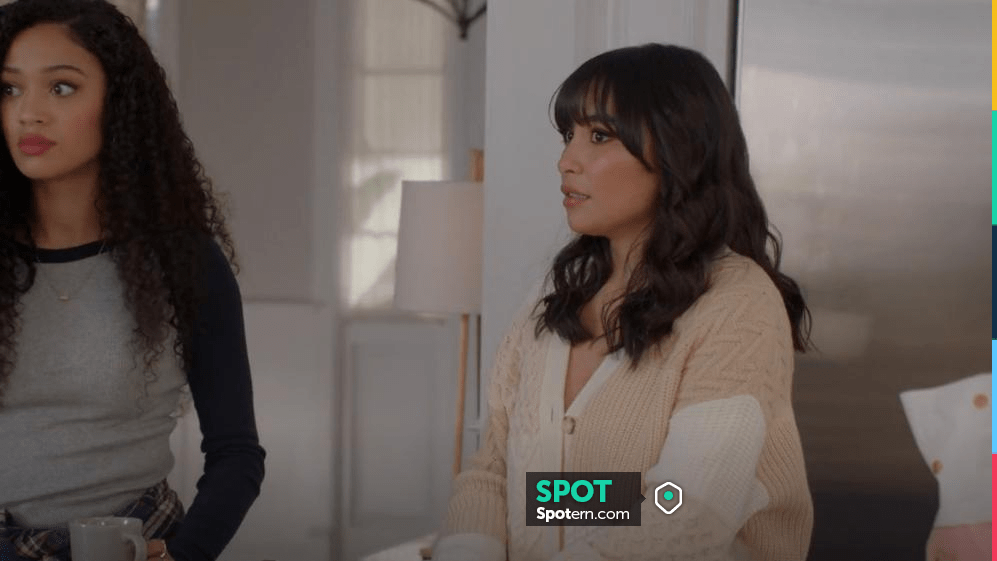 Rails Reese Cardigan usado por Jamie (Miya Horcher) como se ve en All ...