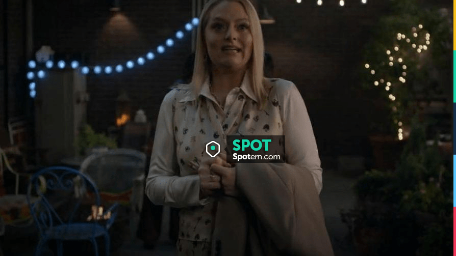 Max Mara Gin Top worn by Lexi (Lauren Ash) as seen in Not Dead Yet ...