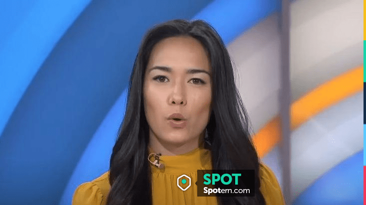 1. State Mock Neck Cut Out Cropped Top worn by Emilie Ikeda as seen in ...