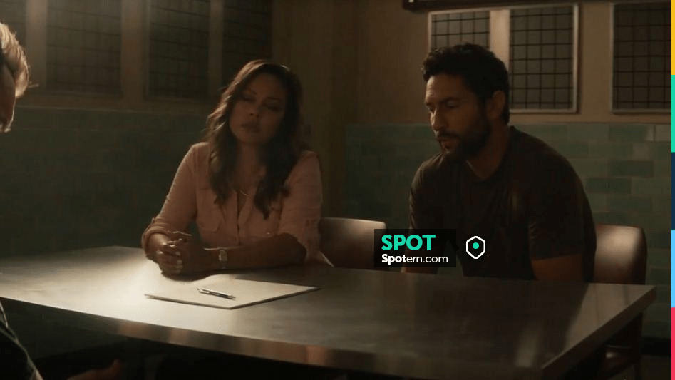 Old Navy Soft Washed Chest Pocket Crew Neck T Shirt worn by Jesse Boone ...