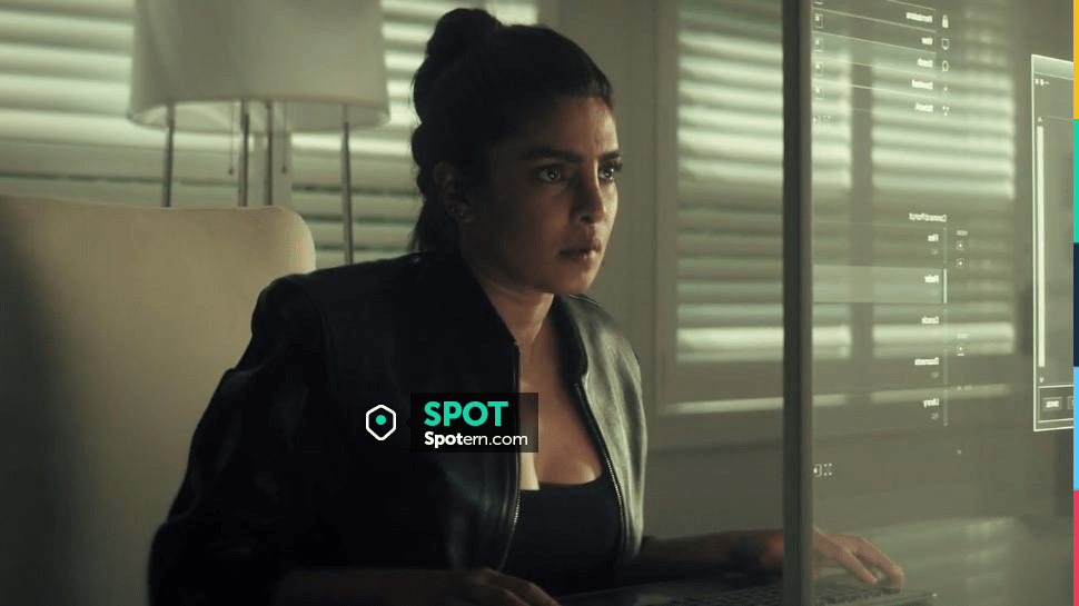 Sandro Nubuck-Lambron Bomber Bomber Porté par Nadia Sinh (Priyanka ...