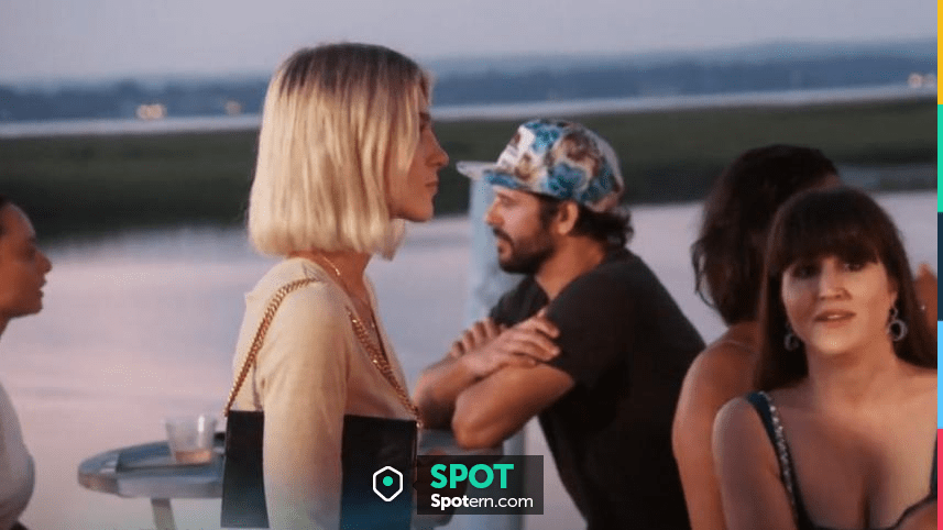 Saint Laurent Lo­go Plaque Cross­body Bag worn by Lexi Sundin as seen ...