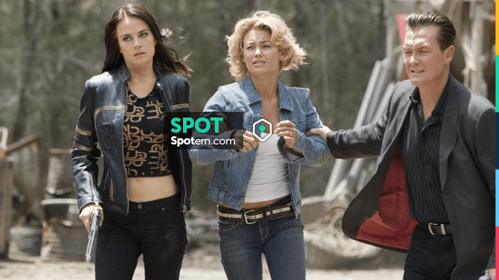 Denim Jacket worn by Kate Triton (Kelly Carlson) in The Marine | Spotern