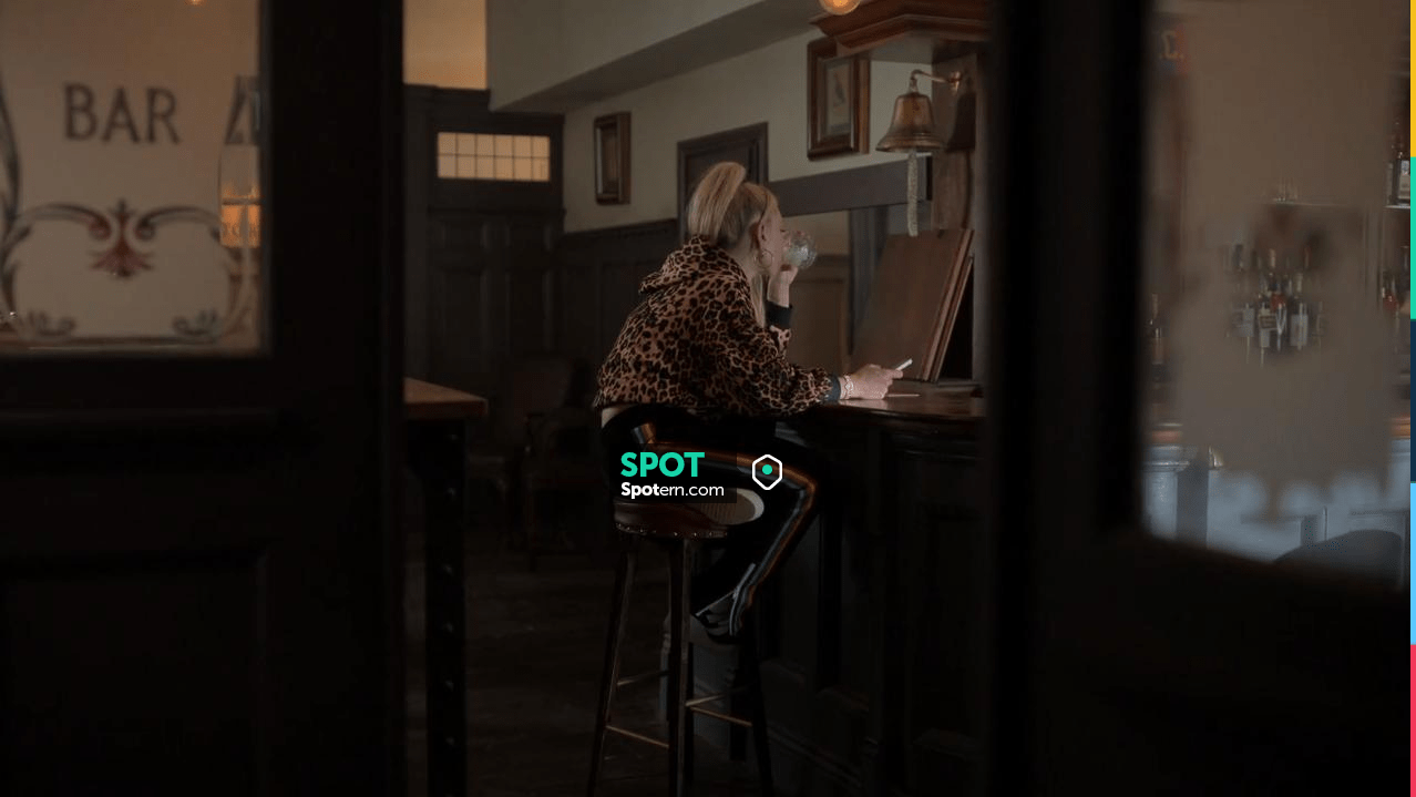 Palm Angels Raim­bow Track Pants worn by Keeley Jones (Juno Temple) as ...