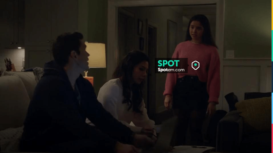 H&M Mohair Blend Sweater worn by Dana Tasker (Annabella Didion) as seen ...