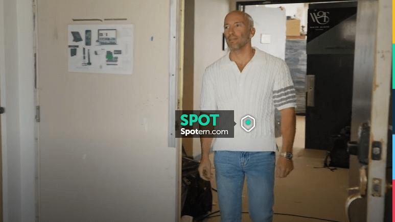 Thom Browne White Cot­ton Po­lo worn by Jason Oppenheim as seen in ...