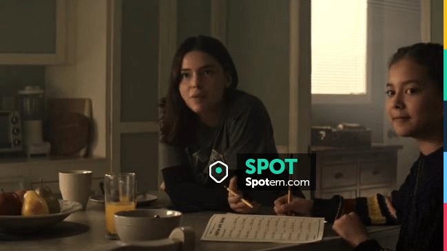 H&M Oversized Printed T Shirt worn by Sarah Cushing (Inde Navarrette ...