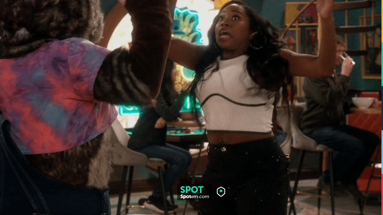 Maniere De Voir Rhinestone Mom Jeans worn by Harper Bettencourt (Laci ...