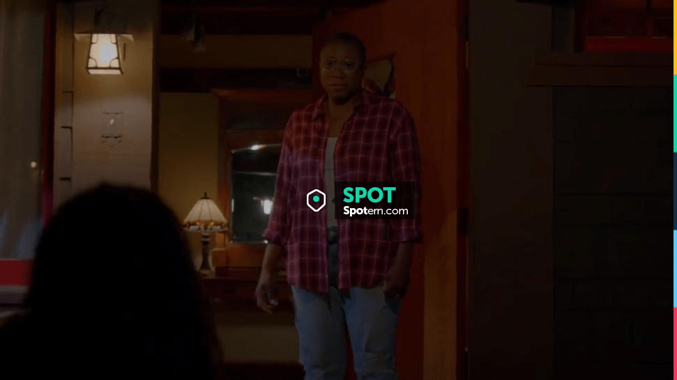 Urban Hipster Vin­tage Shirt worn by Henrietta 'Hen' Wilson (Aisha ...