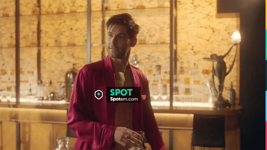 The pink dressing gown worn by Lucifer Morningstar (Tom Ellis) in the ...