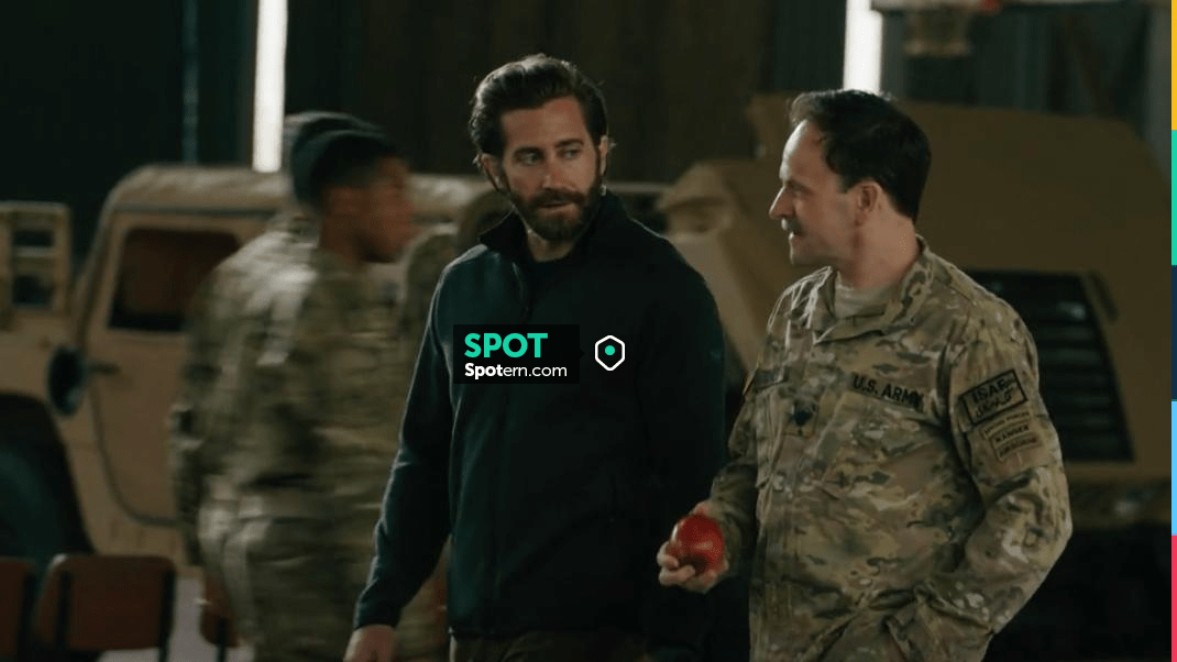 Arc'Teryx Zip Sweater worn by Sergeant John Kinley (Jake Gyllenhaal) in ...