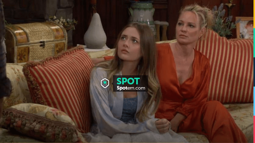 Masongrey Ka­ia Robe in Pearl Sky worn by Faith Newman(Reylynn Caster ...