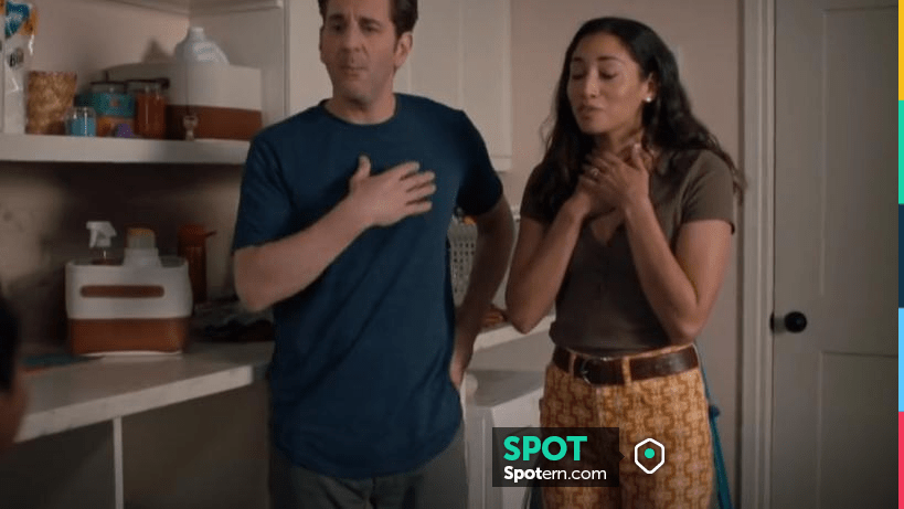 Zara Flare Print Jeans worn by Astrid (Meaghan Rath) as seen in ...