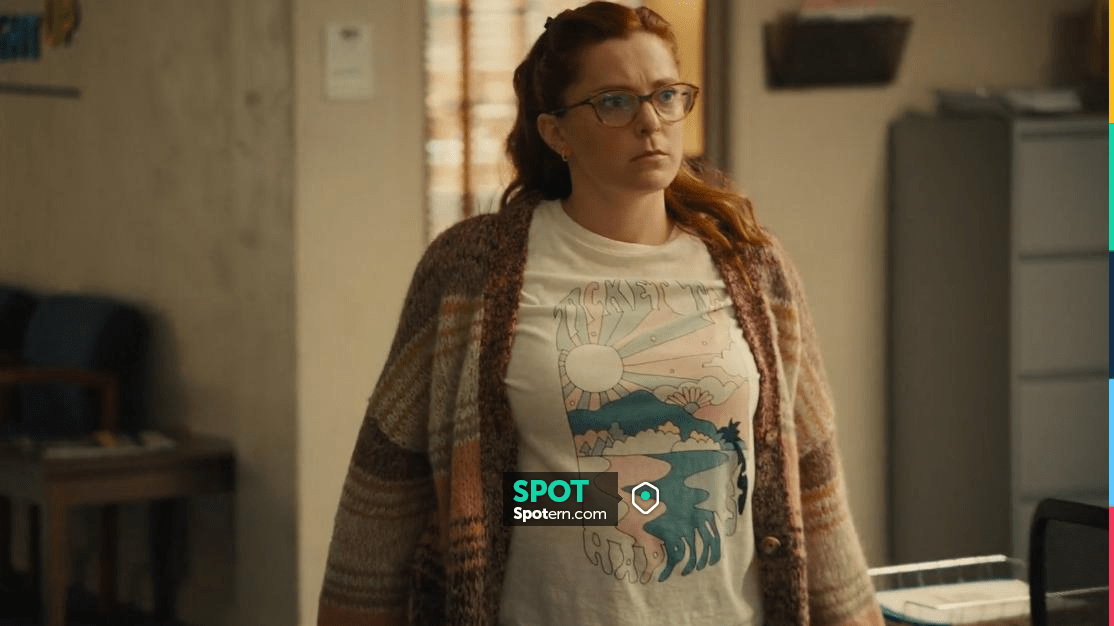 Denim Forum The Old Favourite Tee worn by Hannah (Rachel Bloom) as seen ...