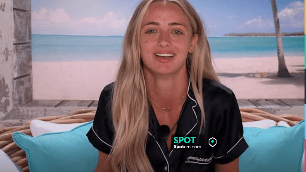 Prettylittlething PJ Set worn by Abi Moores as seen in Love Island ...