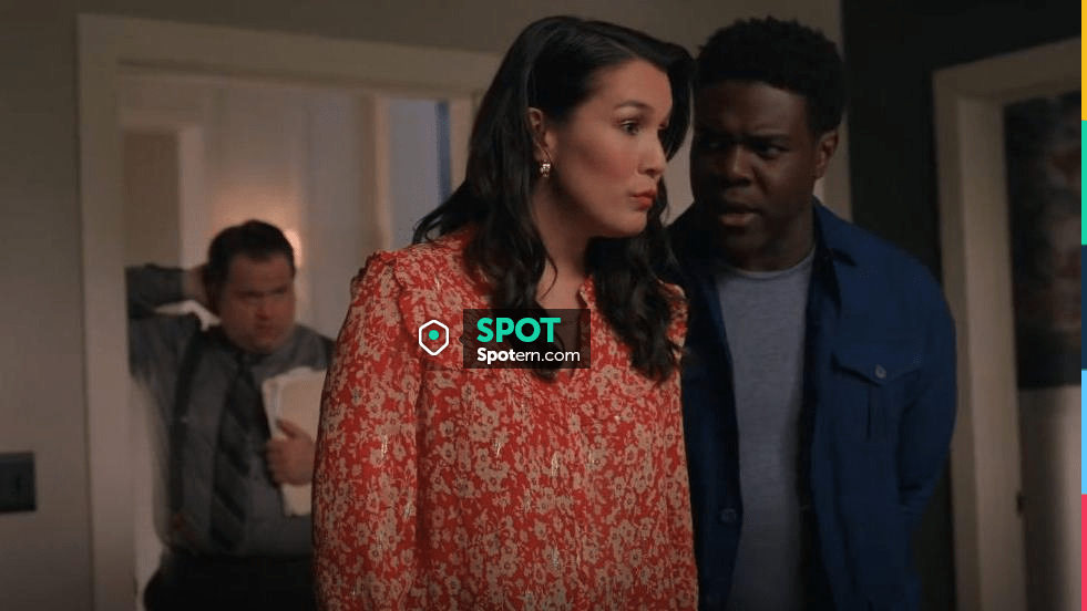 Gerard Darel Chade Floral Print Blouse worn by Zoë (Zoë Chao) as seen ...