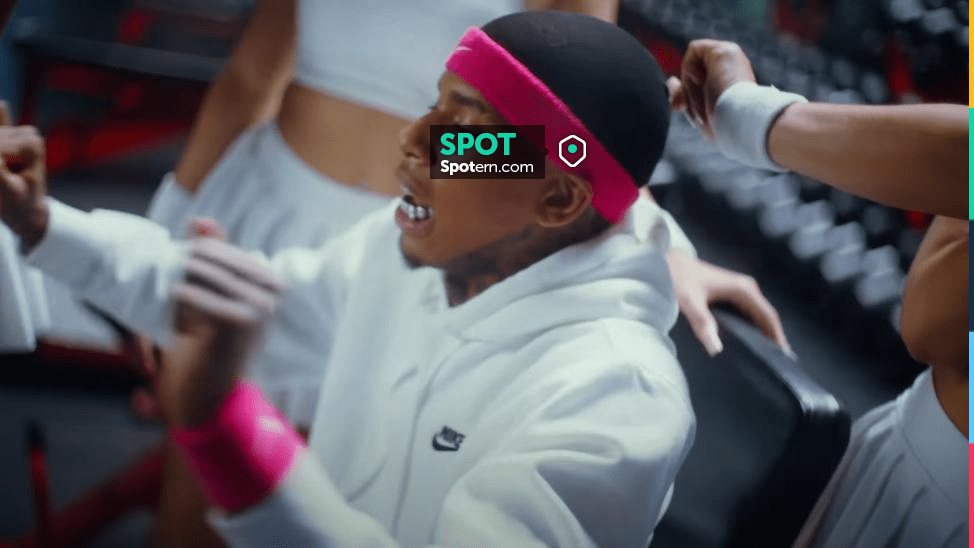 Nike Hot Pink Swoosh Headband worn by NLE Choppa in Don't Run (Official ...