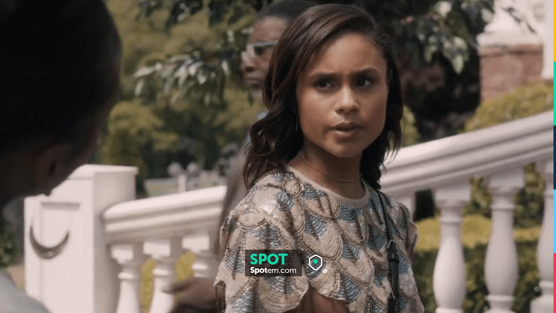 Topshop Scalloped Beaded Caps worn by Sophia Greenleaf (Desiree Ross ...