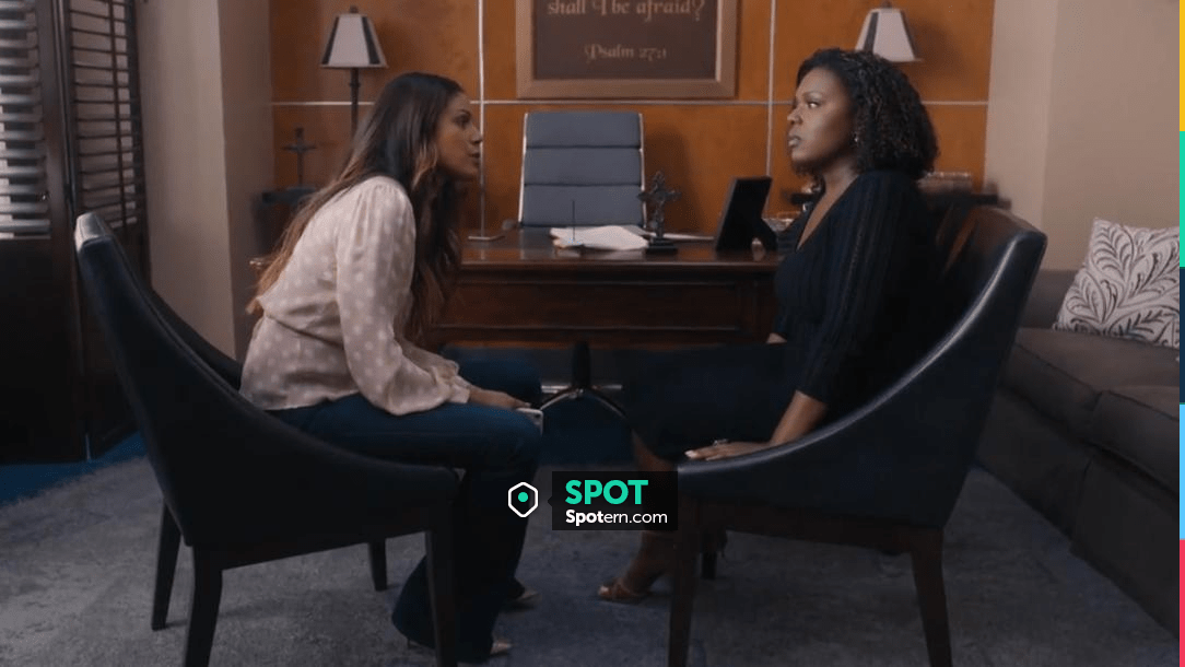 Frame Le High Flare Jeans worn by Grace Greenleaf (Merle Dandridge) as ...