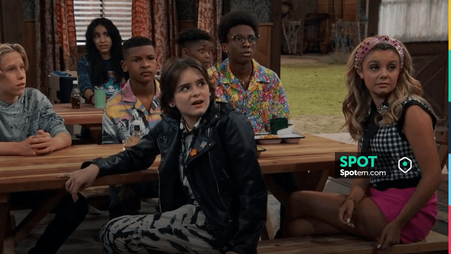 Asos New Look Crew Neck Ging­ham Knitted Tank Top in Black Check worn ...