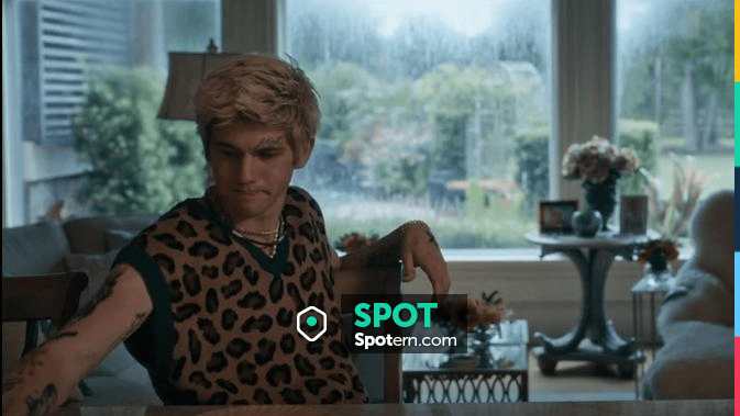 Bogey Boys Cheetah Pattern V-Neck Golf Vest In Cheetah/ Green worn by ...