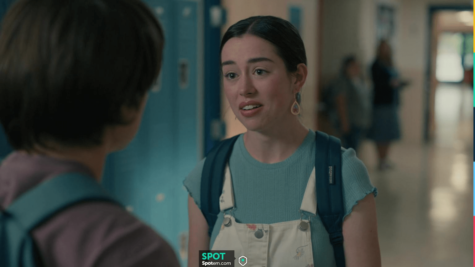 Combinaison blanche portée par Annie Sullivan (Anneliese Judge) vue ...