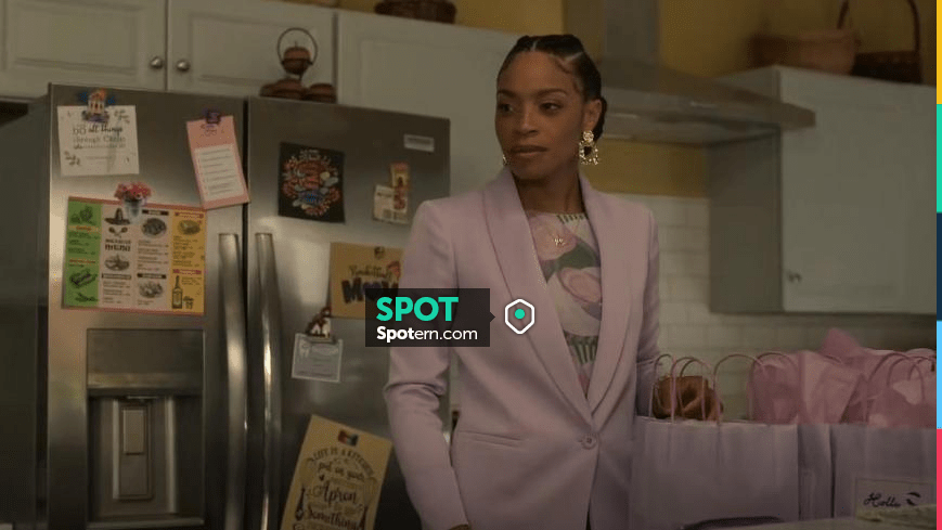 Alice + Olivia Yuriko Shawl Col­lar Blaz­er worn by Jenna Carson (Shinelle Azoroh) as seen in ...