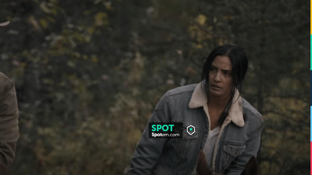 Levi's Women's Original Sherpa Trucker Jackets worn by Cricket (Aadila ...