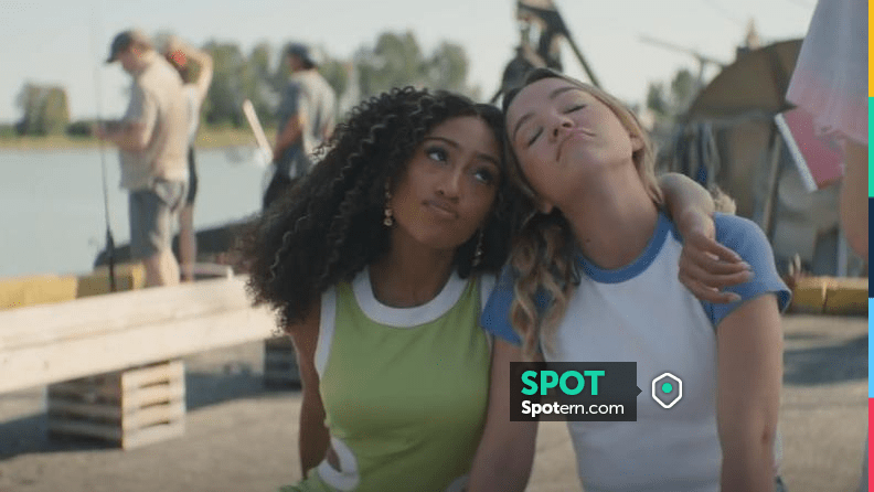 Los Angeles Apparel Ba­by Rib Short Sleeve Raglan worn by Megan Landry ...