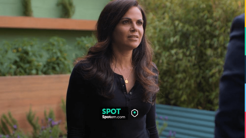 L'Agence Faith Tee worn by Lisa Trammell (Lana Parrilla) as seen in The ...