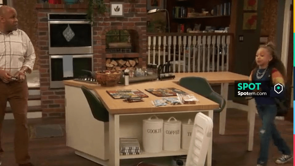 Aqua Cashmere Colorblock Panel Crewneck worn by Alice Baxter (Mykal ...