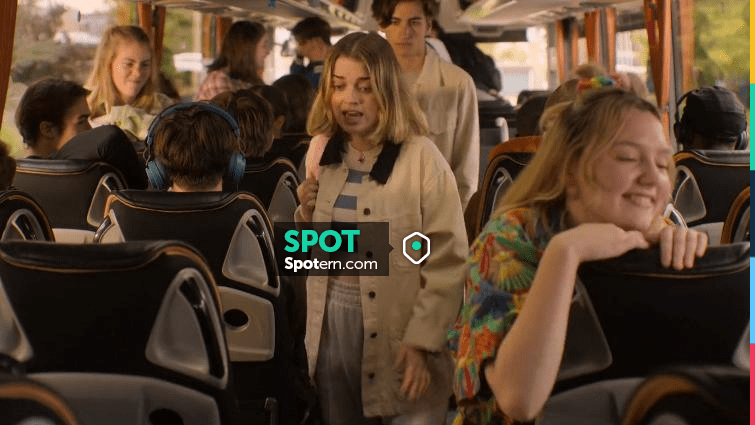 Zara Con­trast Col­lar Over­shirt worn by Darcy Olsson (Kizzy Edgell ...