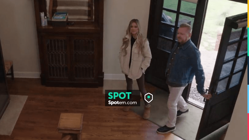 Alo Airlift Leggings In Raisin worn by Christina El Moussa as seen in ...