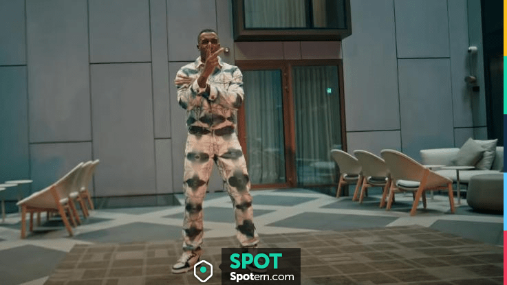 Louis Vuitton White & Black Strap LV Trainer Sneakers worn by Bugzy ...