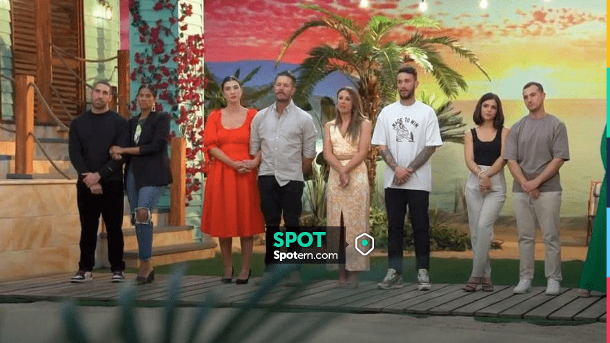 Kookaï Riley Split Falda usada por Kristy como se ve en The Block ...