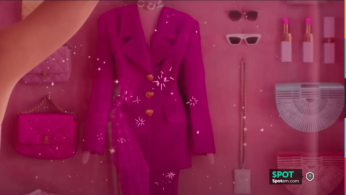 Pink Basket Bag of Barbie (Margot Robbie) in Barbie | Spotern