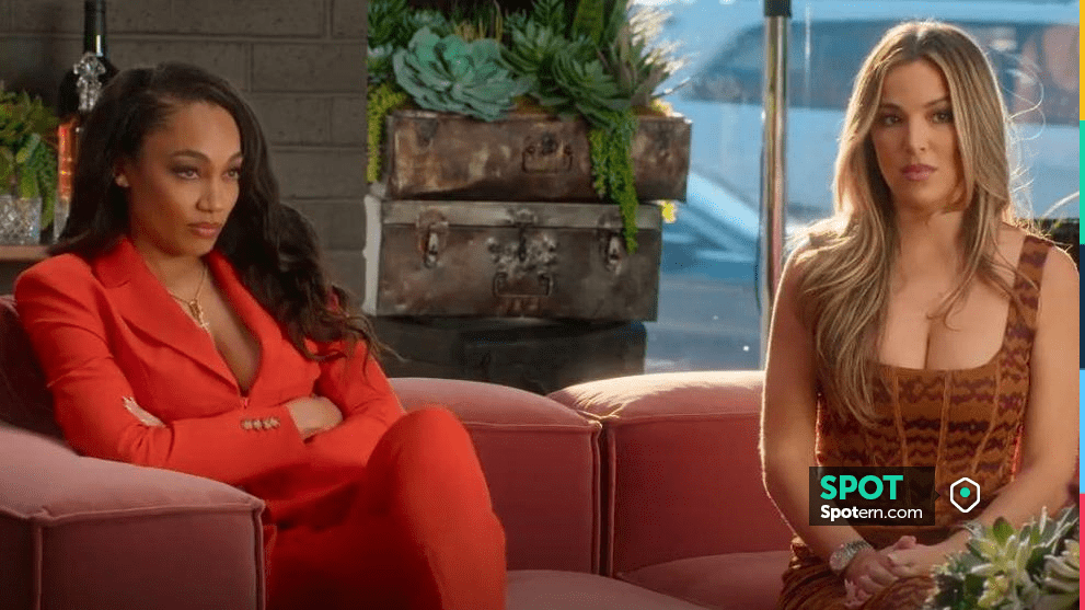 Zara Corsetry Tulle Crop Top worn by Alexandra Hall as seen in Selling ...