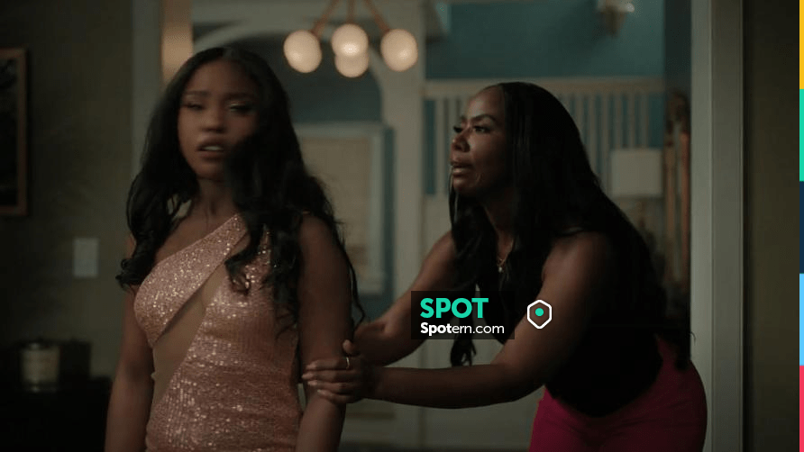 Zara Cropped Tai­lored Vest worn by Tierra (Nia Jervier) as seen in The ...