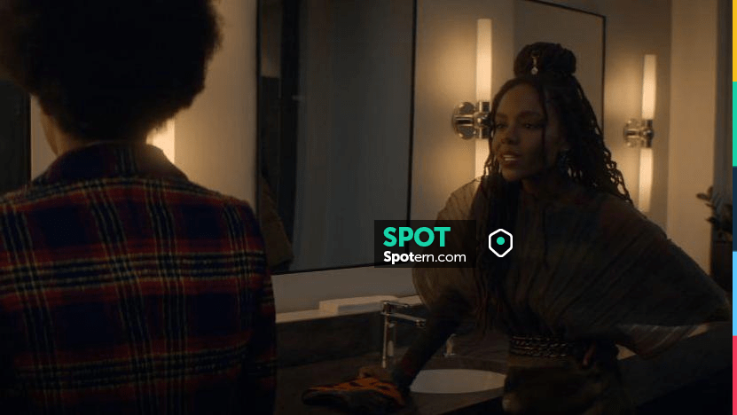 Andrea iyamah Sombra Thong Leotard usado por Hazel-May McCall (Ashleigh ...