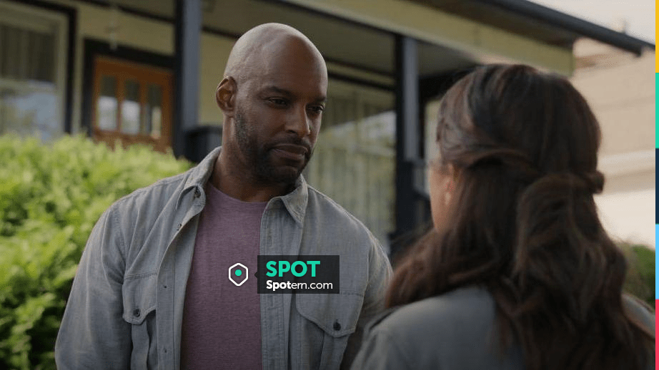 Banana Republic Premium Wash Tee worn by John 'Preacher' Middleton ...